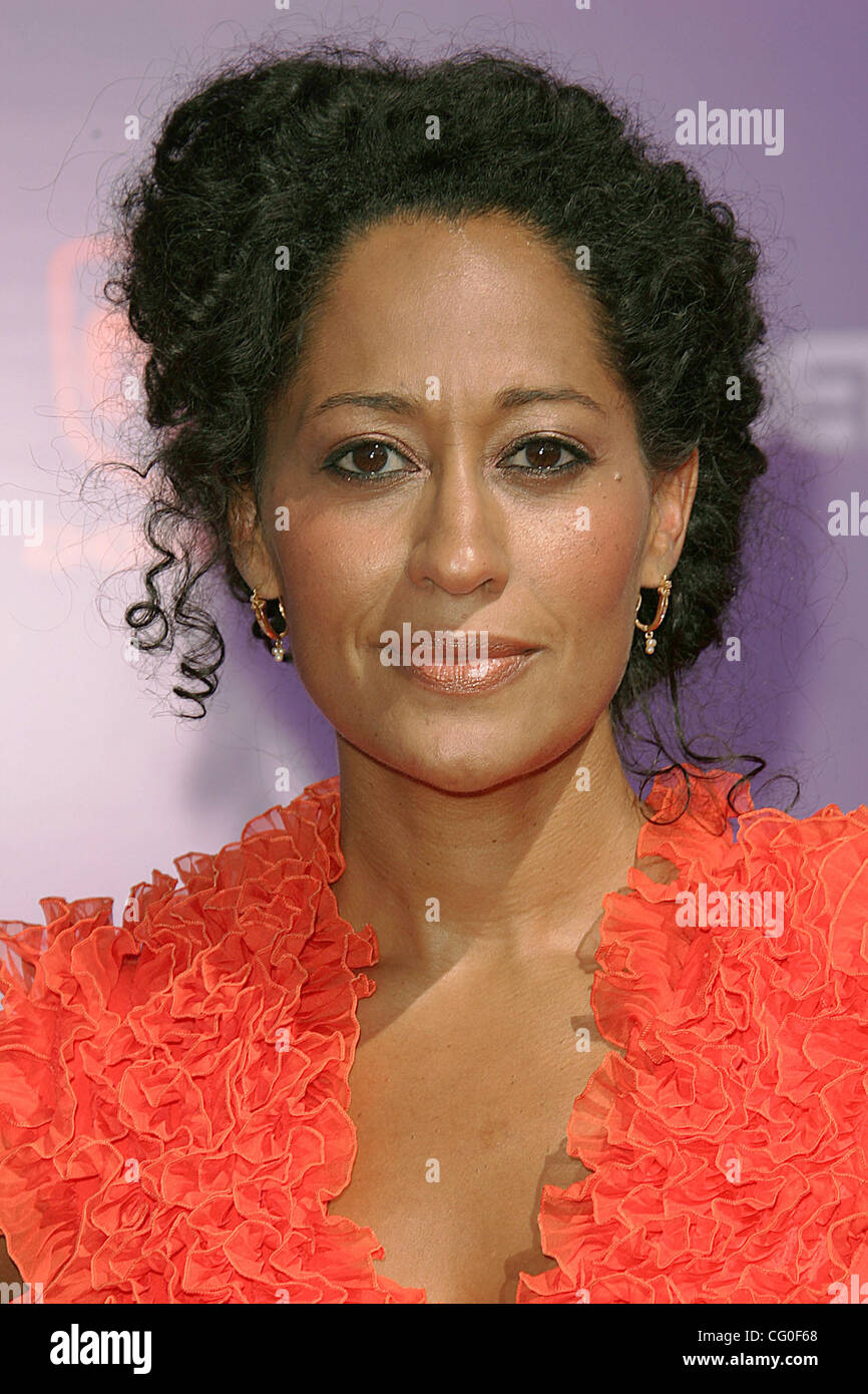 Tracey ellis ross hi-res stock photography and images - Alamy