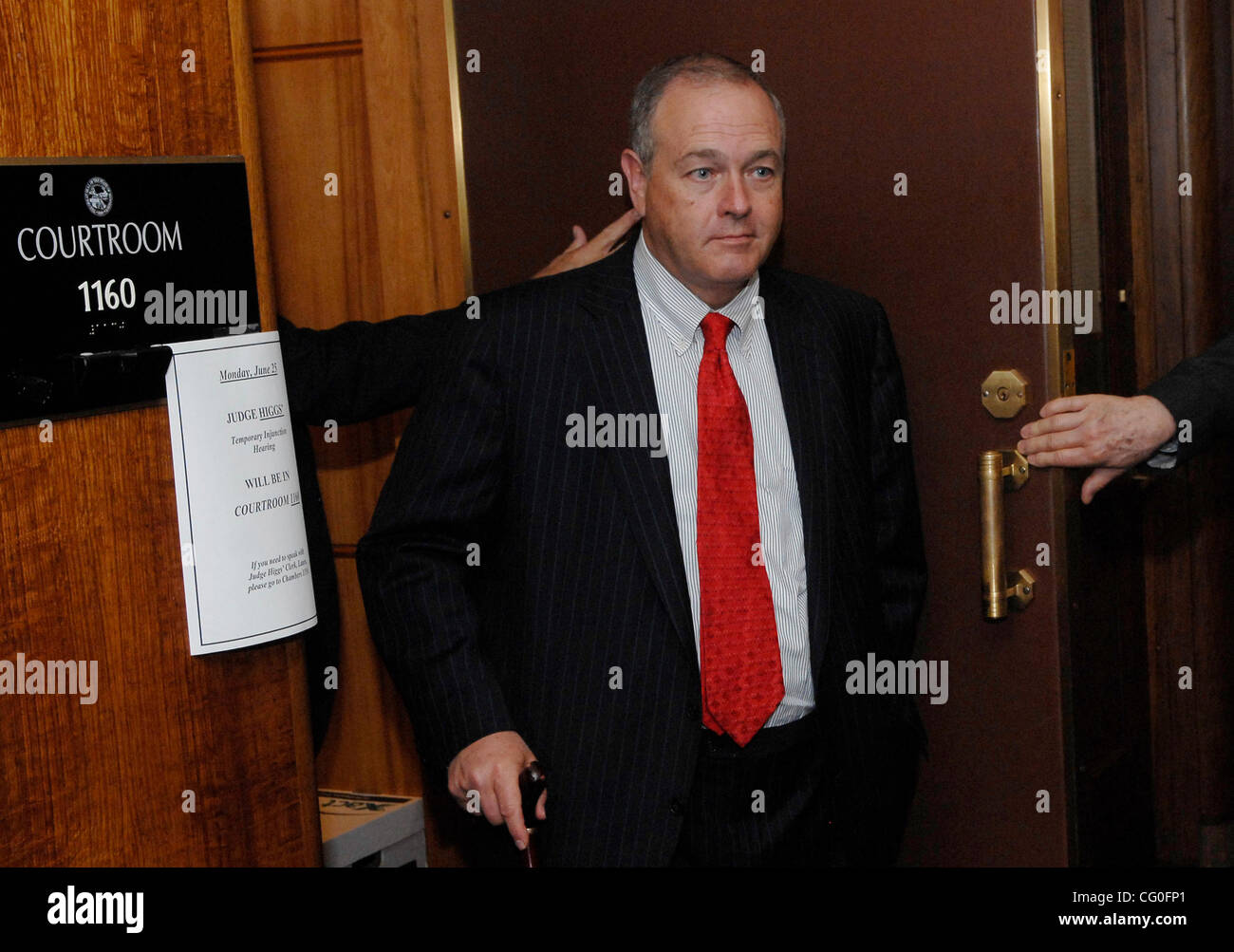 Lunch break at courthouse hi-res stock photography and images - Alamy