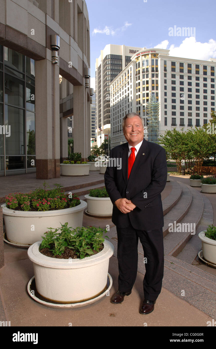 Buddy dyer hi-res stock photography and images - Alamy