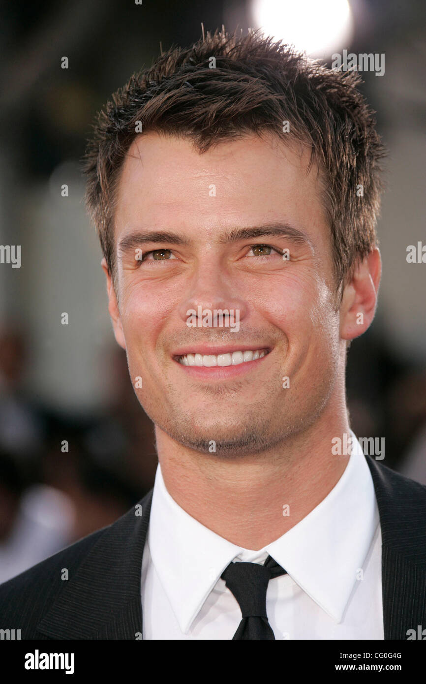 Jun 27, 2007 - Hollywood, CA, USA - Actor JOSH DUHAMEL at the Hollywood ...