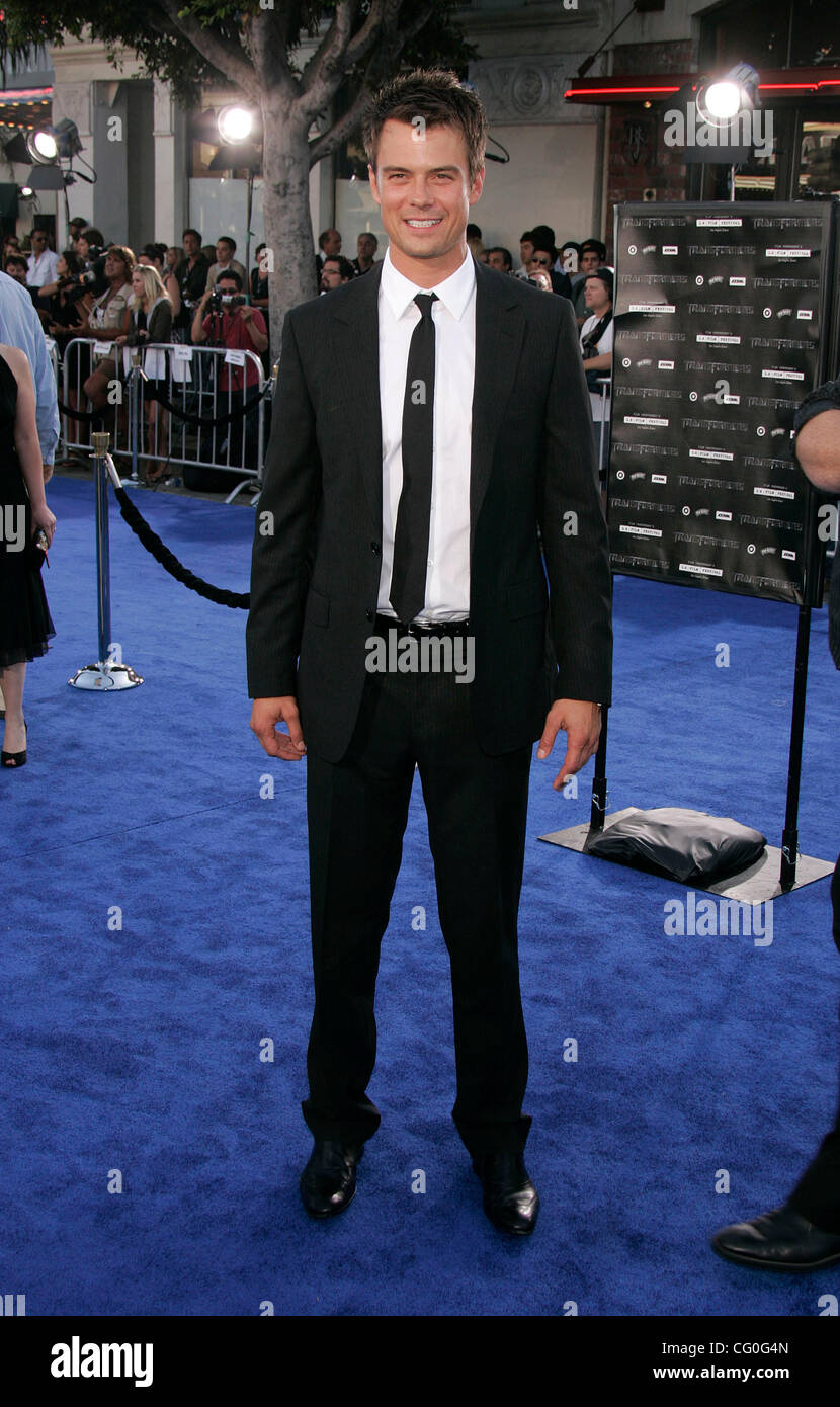 Jun 27, 2007 - Hollywood, CA, USA - Actor JOSH DUHAMEL at the Hollywood ...