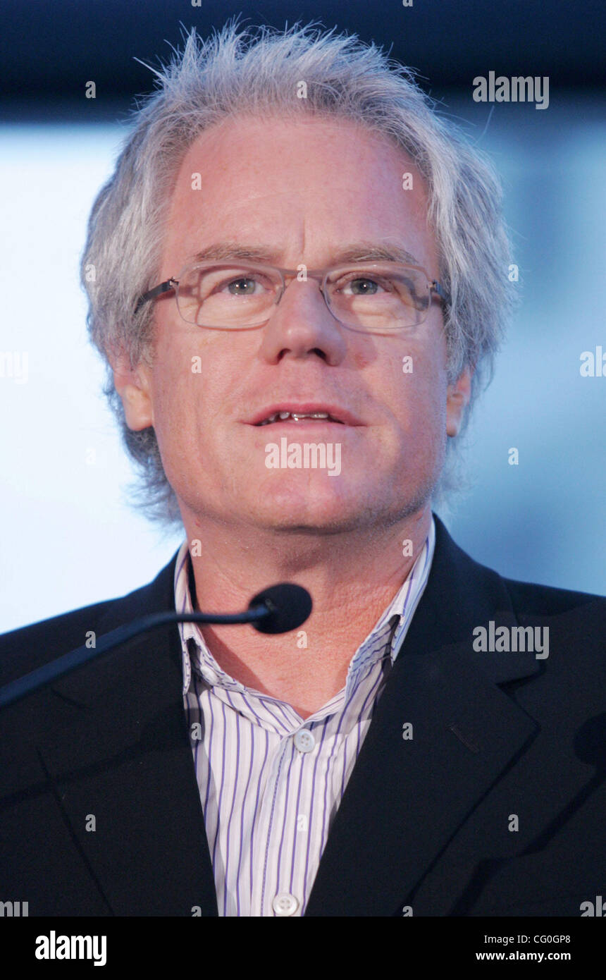 Jun 28, 2007 - New York, NY, USA - Live Earth Founder KEVIN WALL at a ...