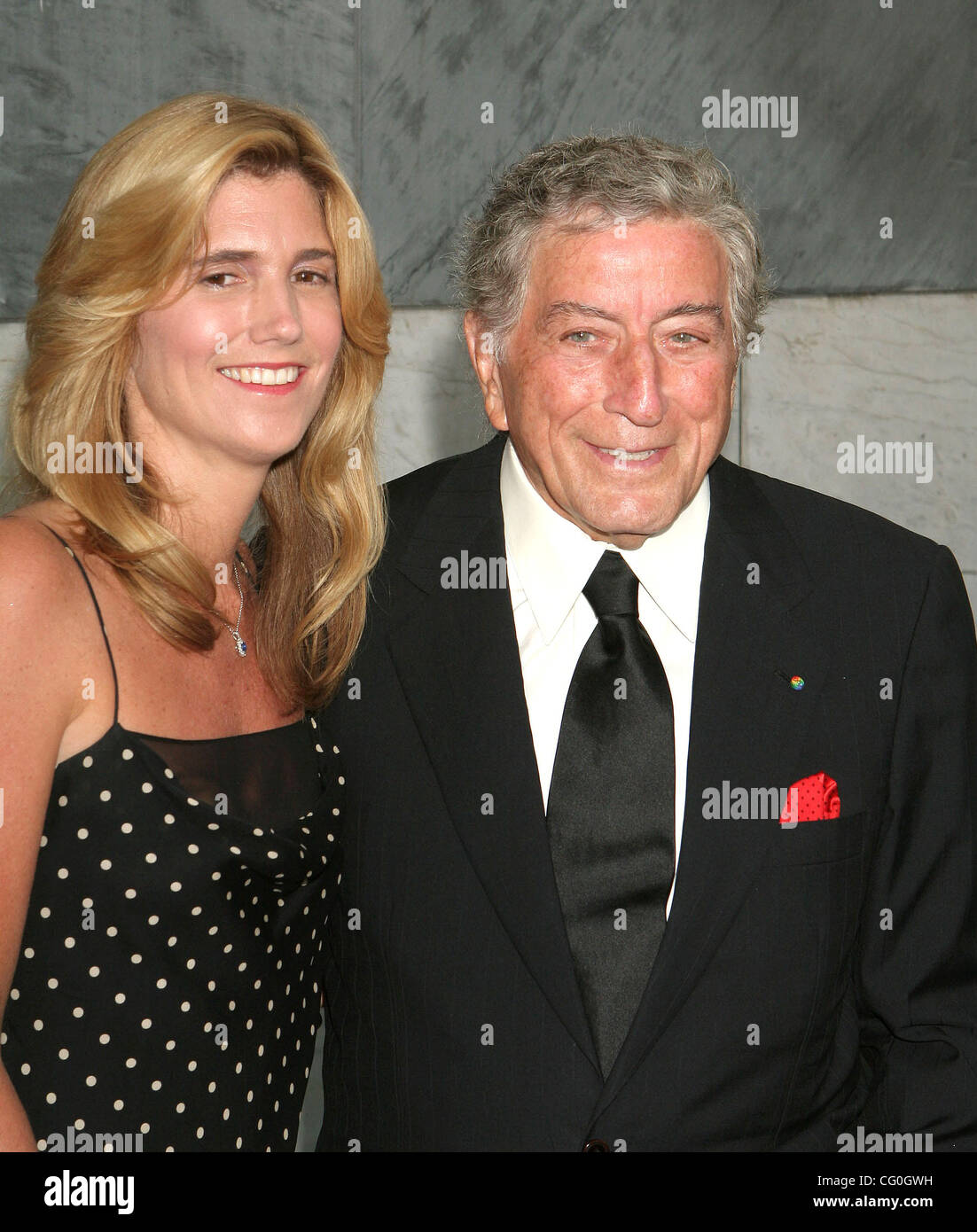 Jun 28, 2007; Hollywood, California, USA; Singer TONY BENNETT and SUSAN ...