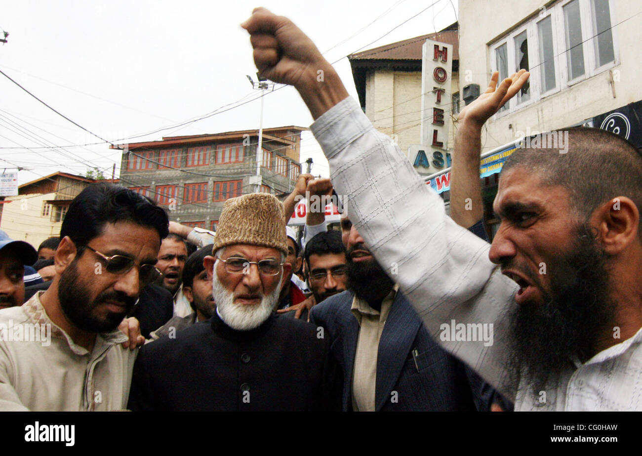 Activists of the hardline faction of the All Parties Hurriyat ...