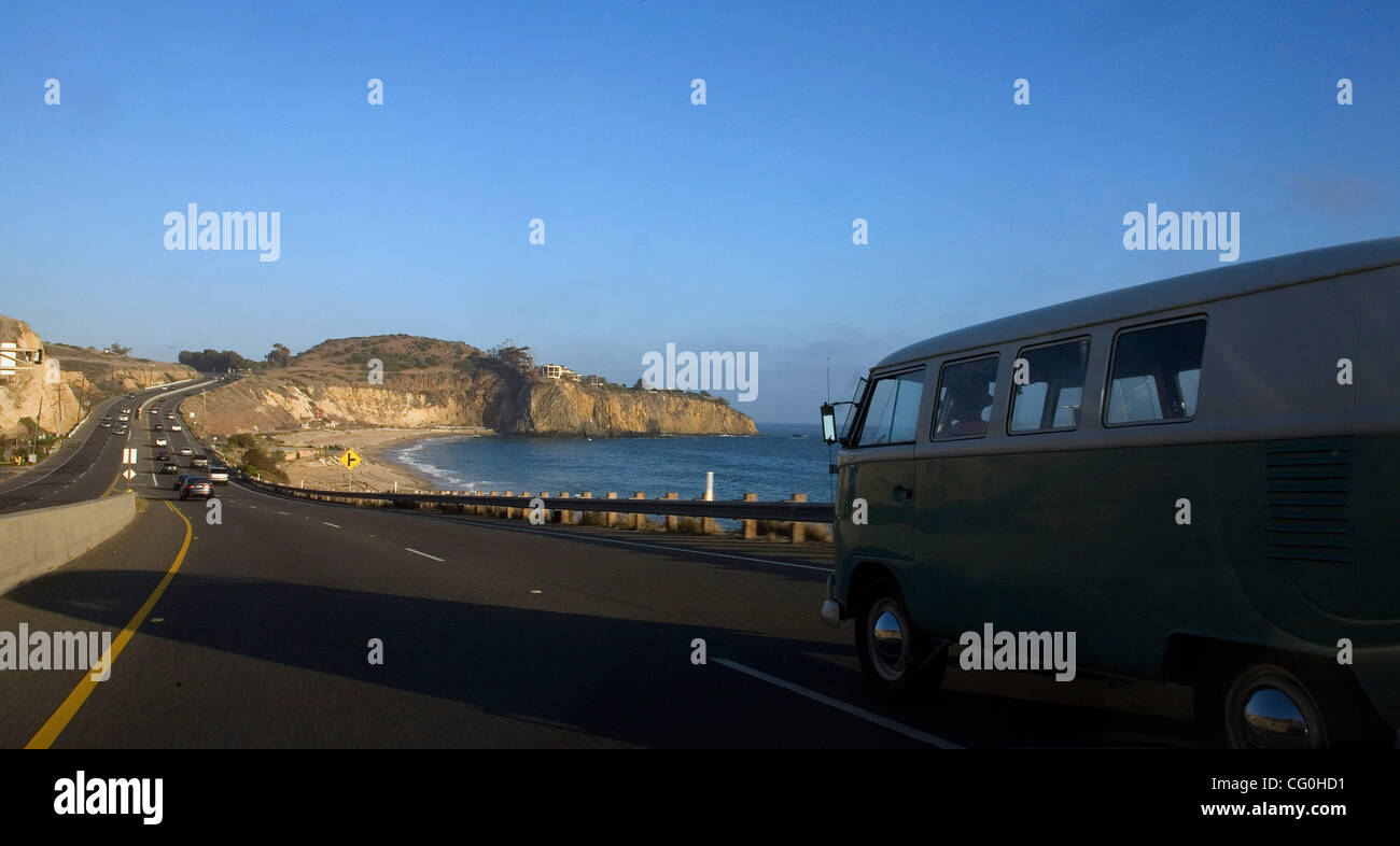 Jun 29, 2007 - Newport Beach, CA, USA - A VW Volkswagen combi van ...