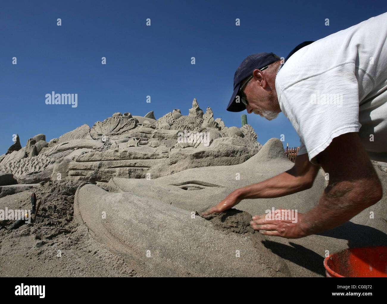 070307 SC met Sculpt (2of2) Staff photo by Bob Shanley / The Palm Beach ...