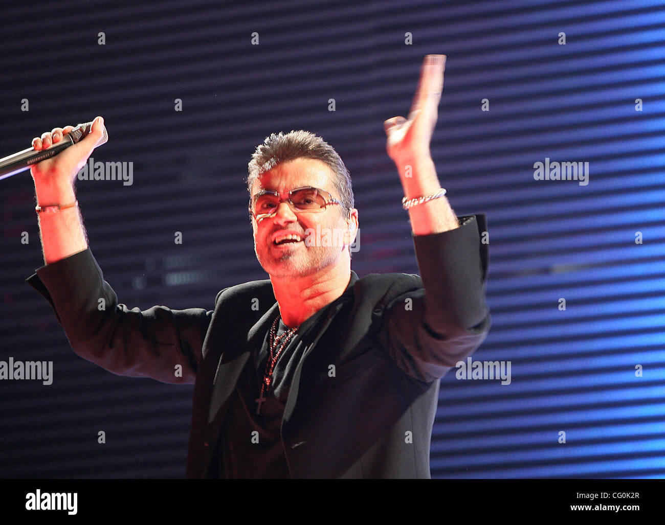George michael concert hi-res stock photography and images - Alamy