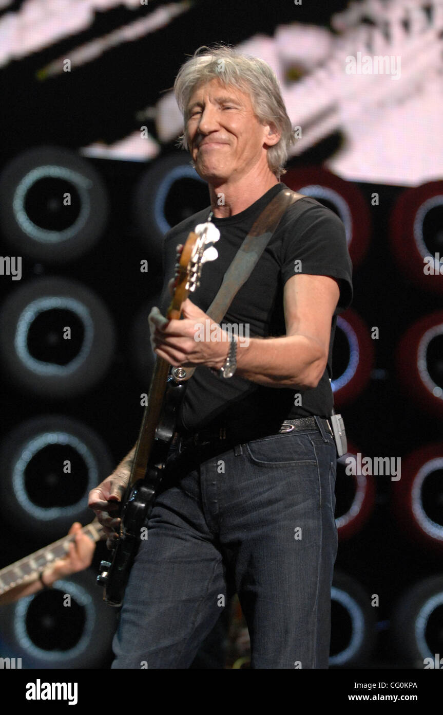 Jul. 7, 2007 East Rutherford, NJ; USA, Bass Guitarist ROGER WATERS ...