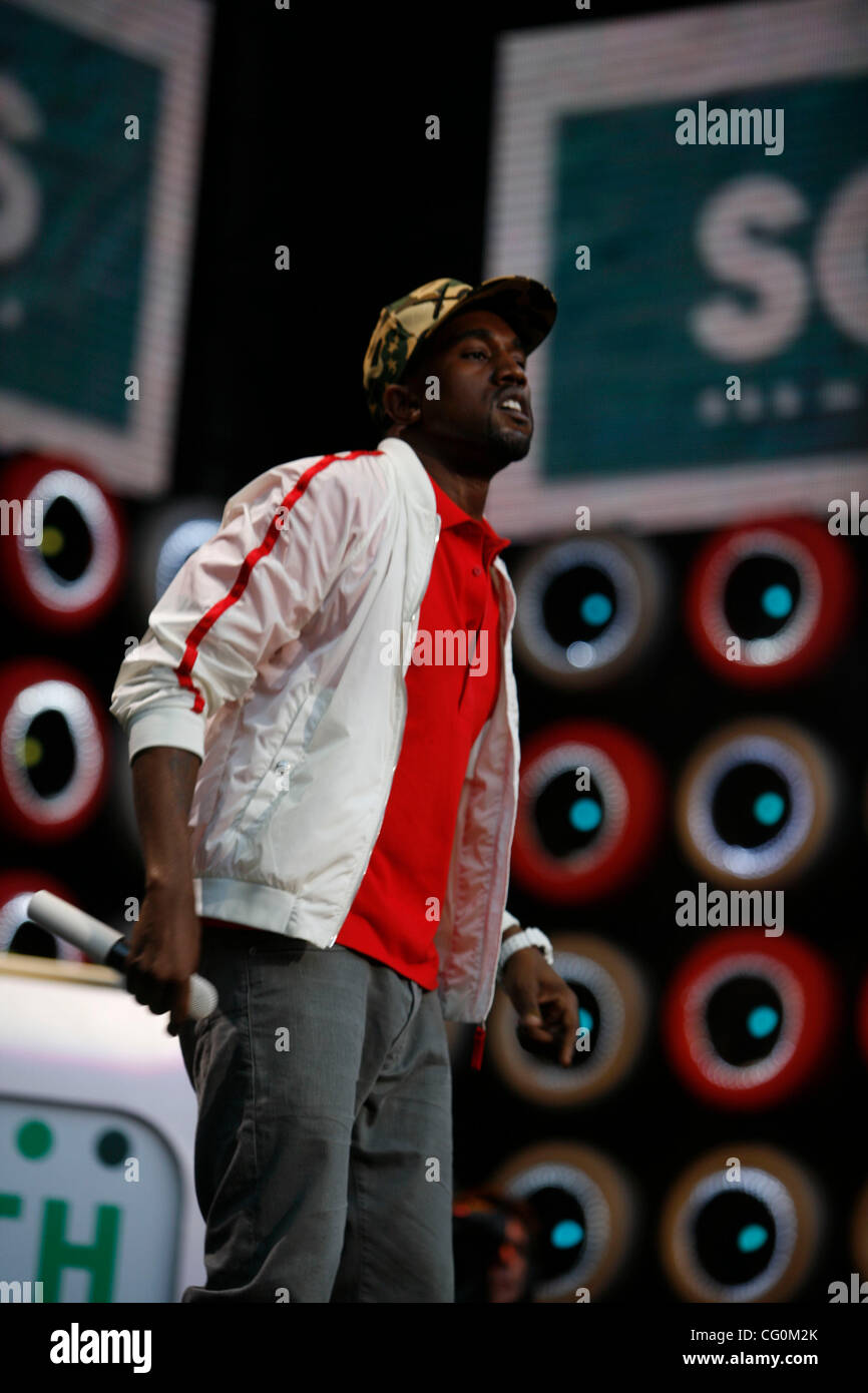 Kanye West performing at Giant's Stadium during Live Earth on July 7 ...