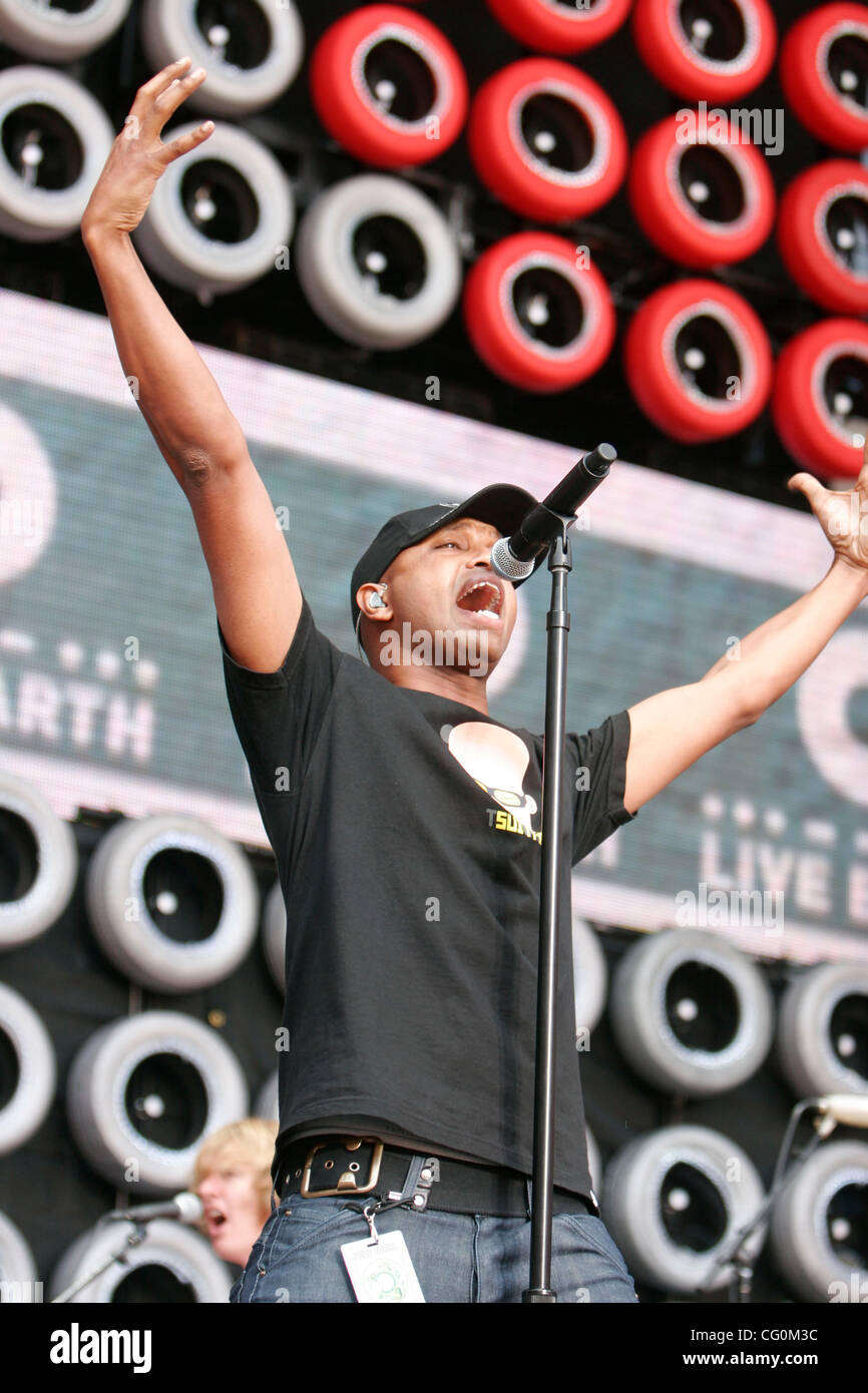 Kenna performing at Giant's Stadium during Live Earth on July 7, 2007 ...