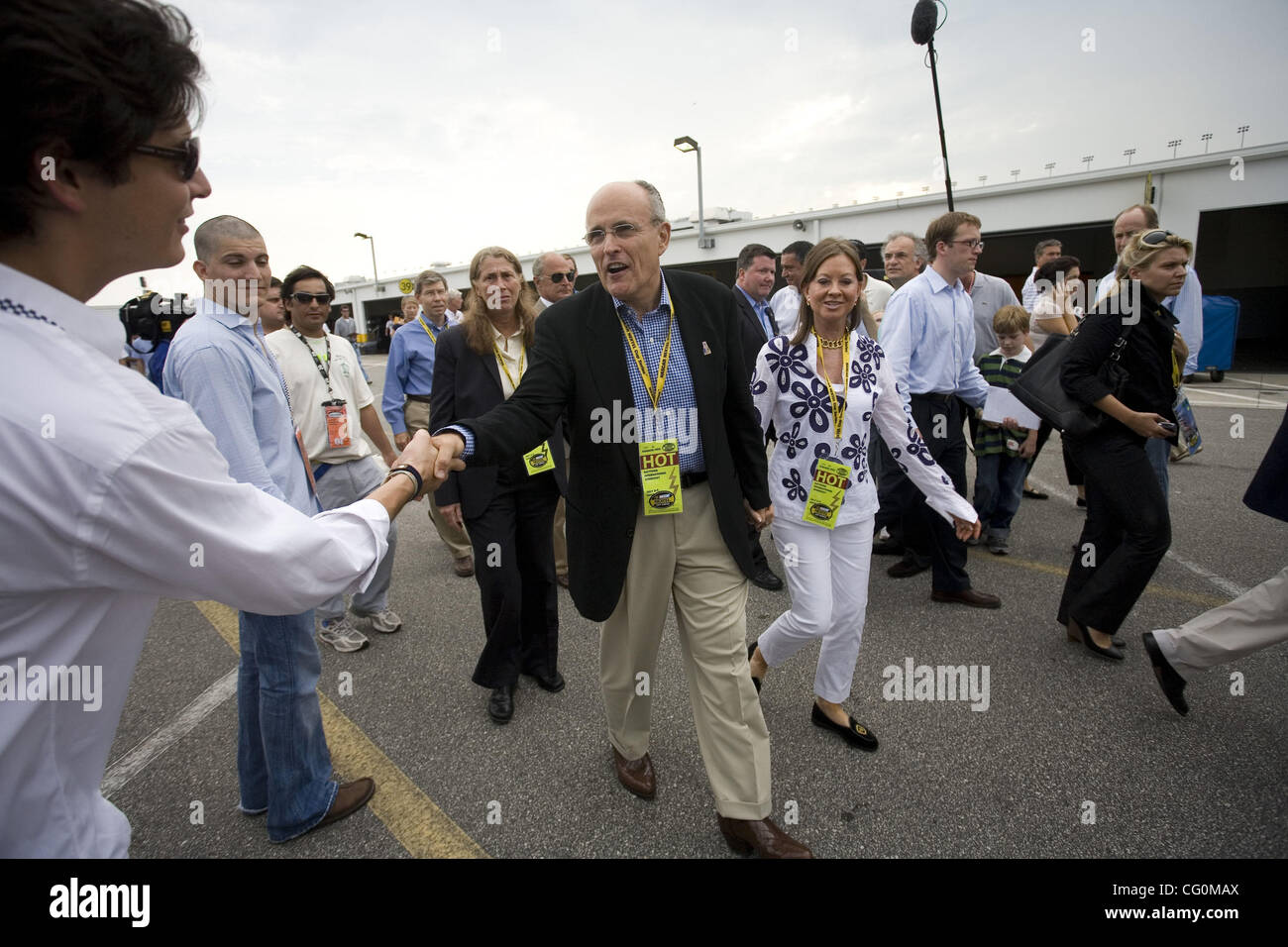 Republican Presidential Candidate Rudy Giuliani and his wife Judith ...