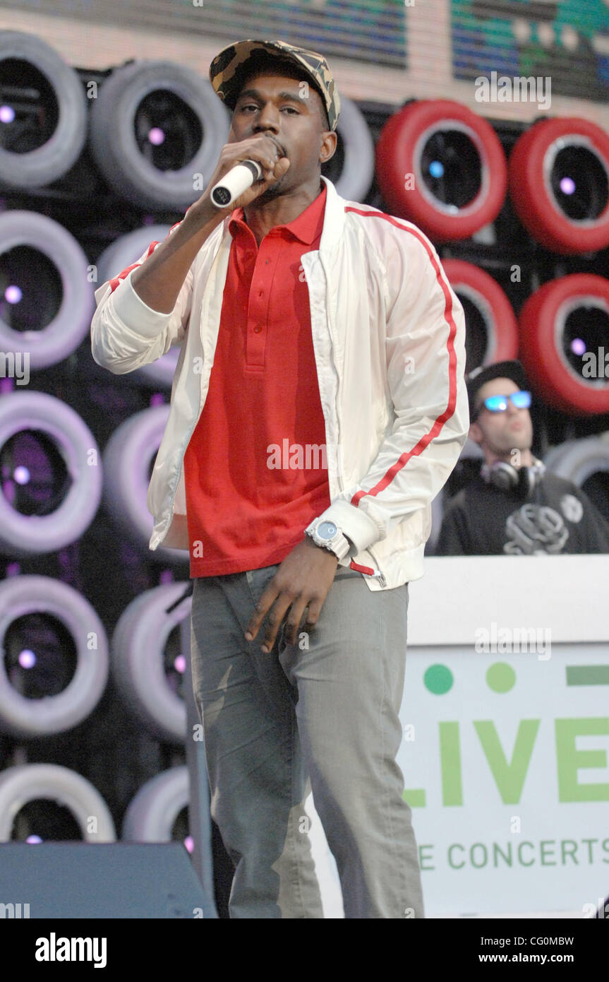 Jul. 7, 2007 East Rutherford, NJ; USA, Rap Artist KANYE WEST performs ...
