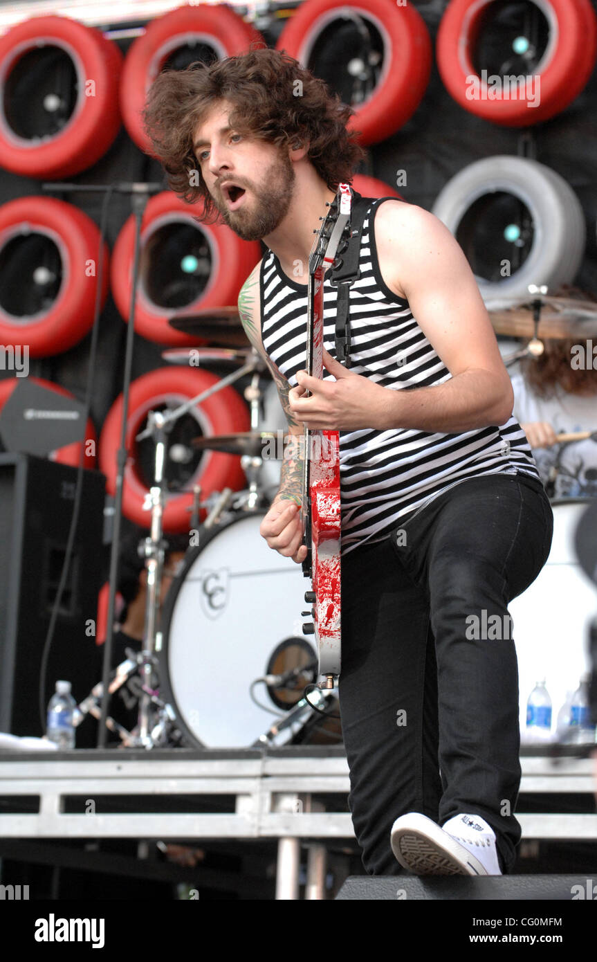 Guitarist joe trohman hi-res stock photography and images - Alamy