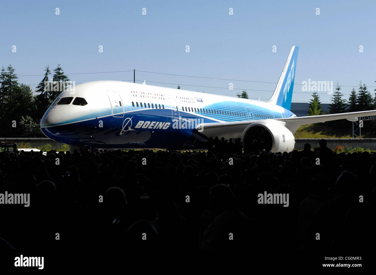 Boeing 787 dreamliner assembly hi-res stock photography and images - Alamy