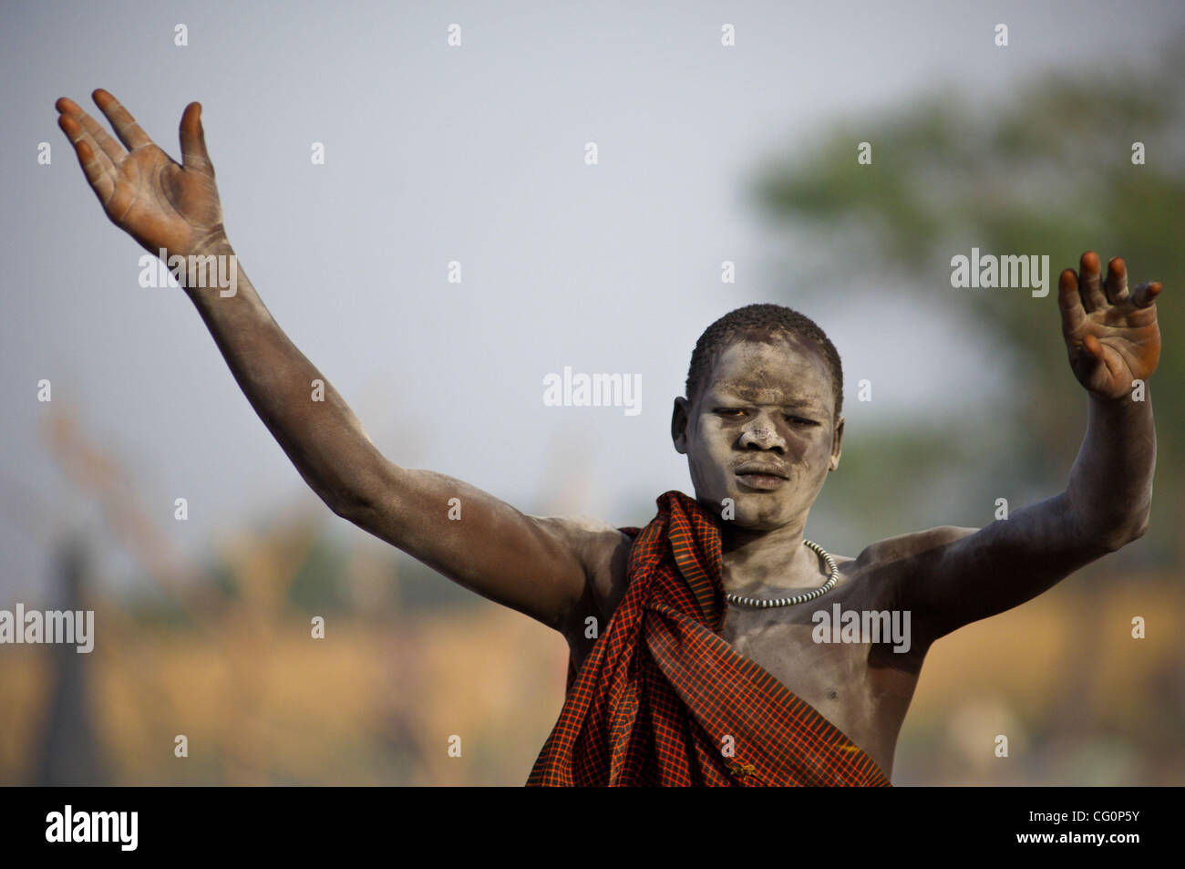 Dinka tribe hi-res stock photography and images - Alamy