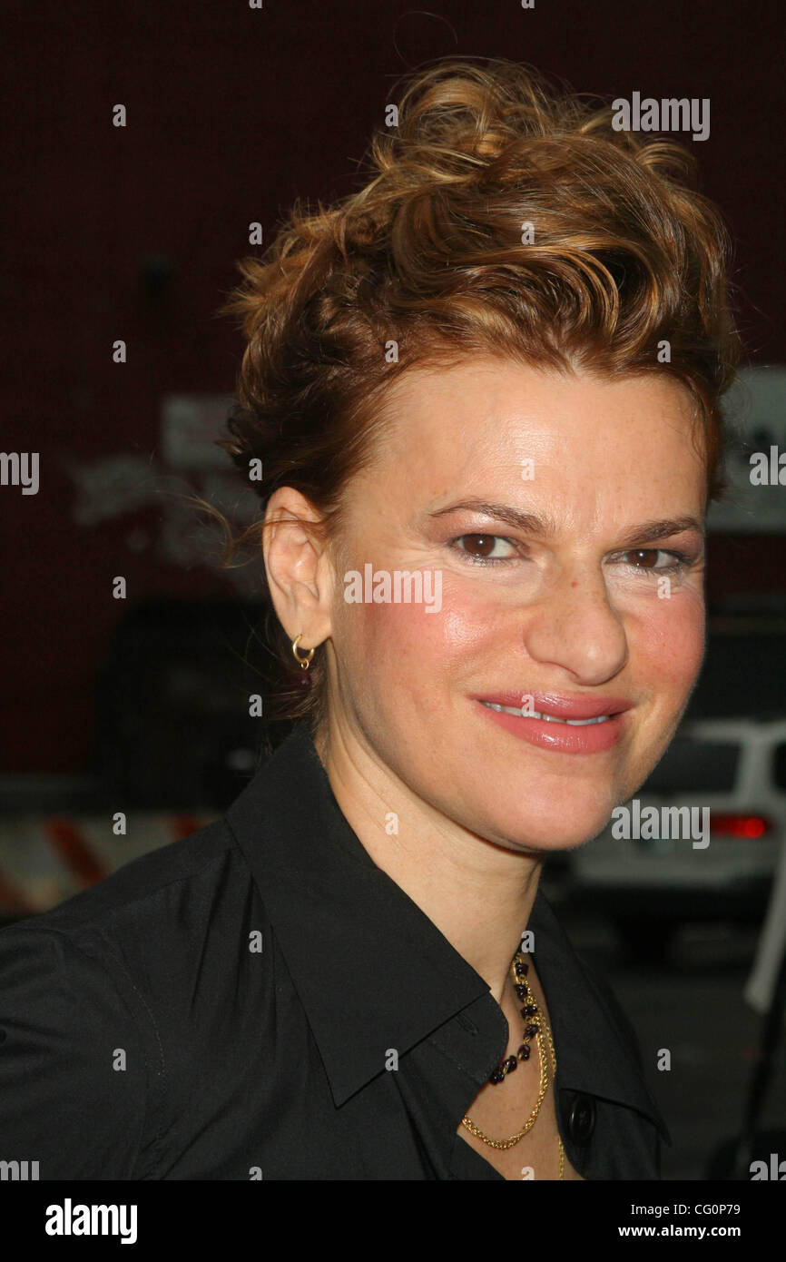 Sandra mitchell hi-res stock photography and images - Alamy