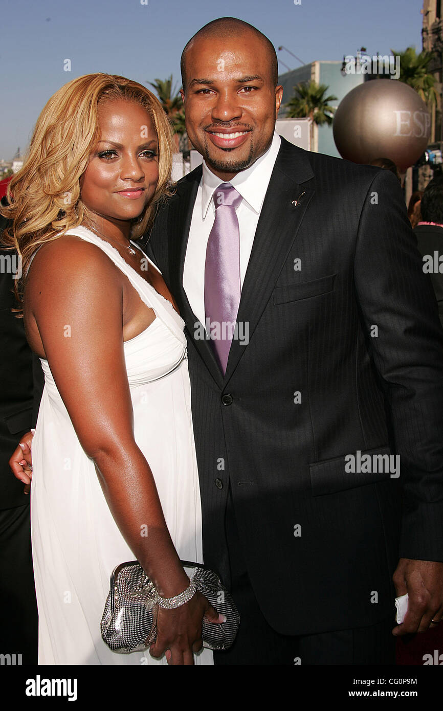 © 2007 Jerome Ware/Zuma Press DEREK FISHER and wife during arrivals at ...