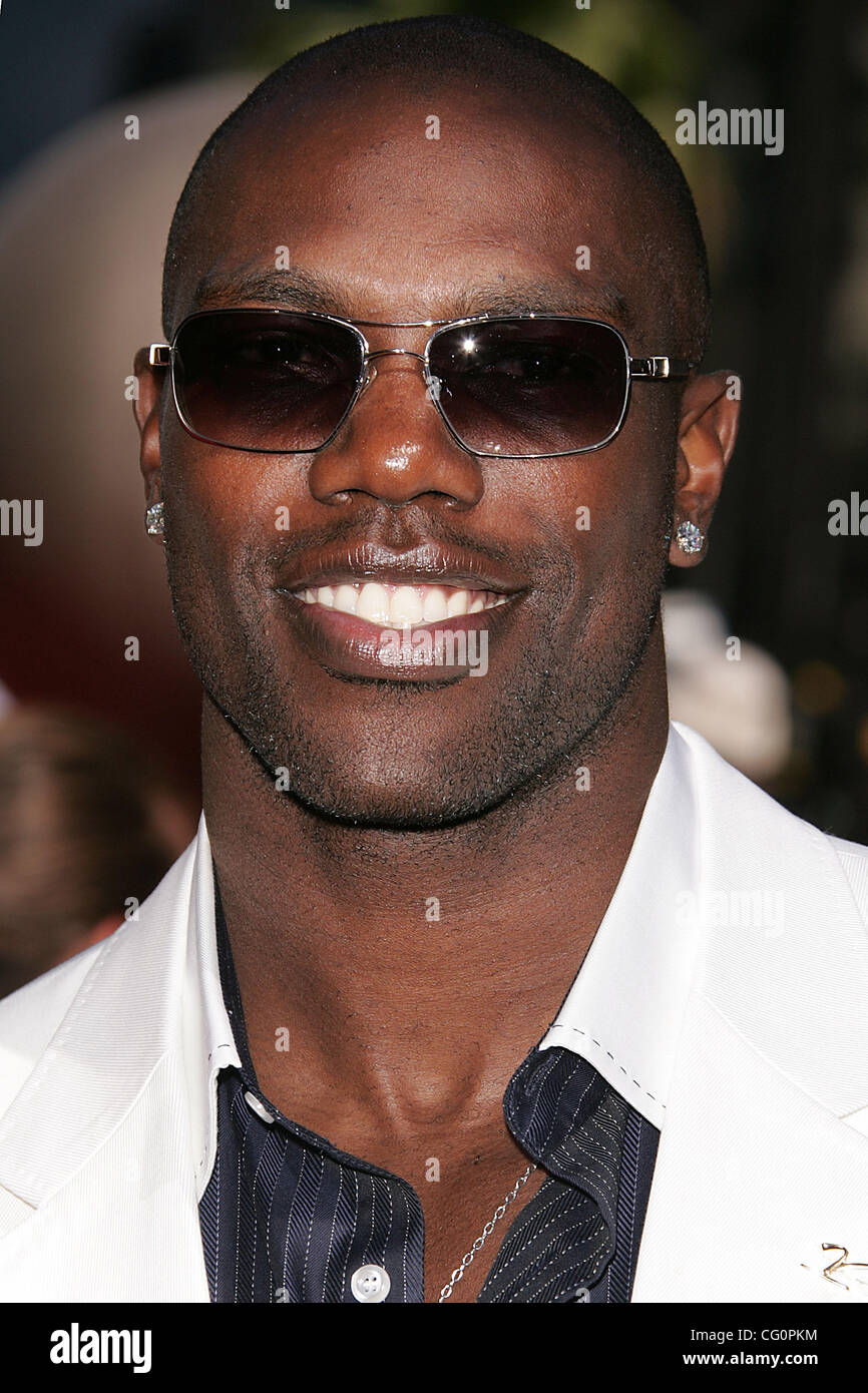© 2007 Jerome Ware/Zuma Press TERRELL OWENS during arrivals at the 2007 ...