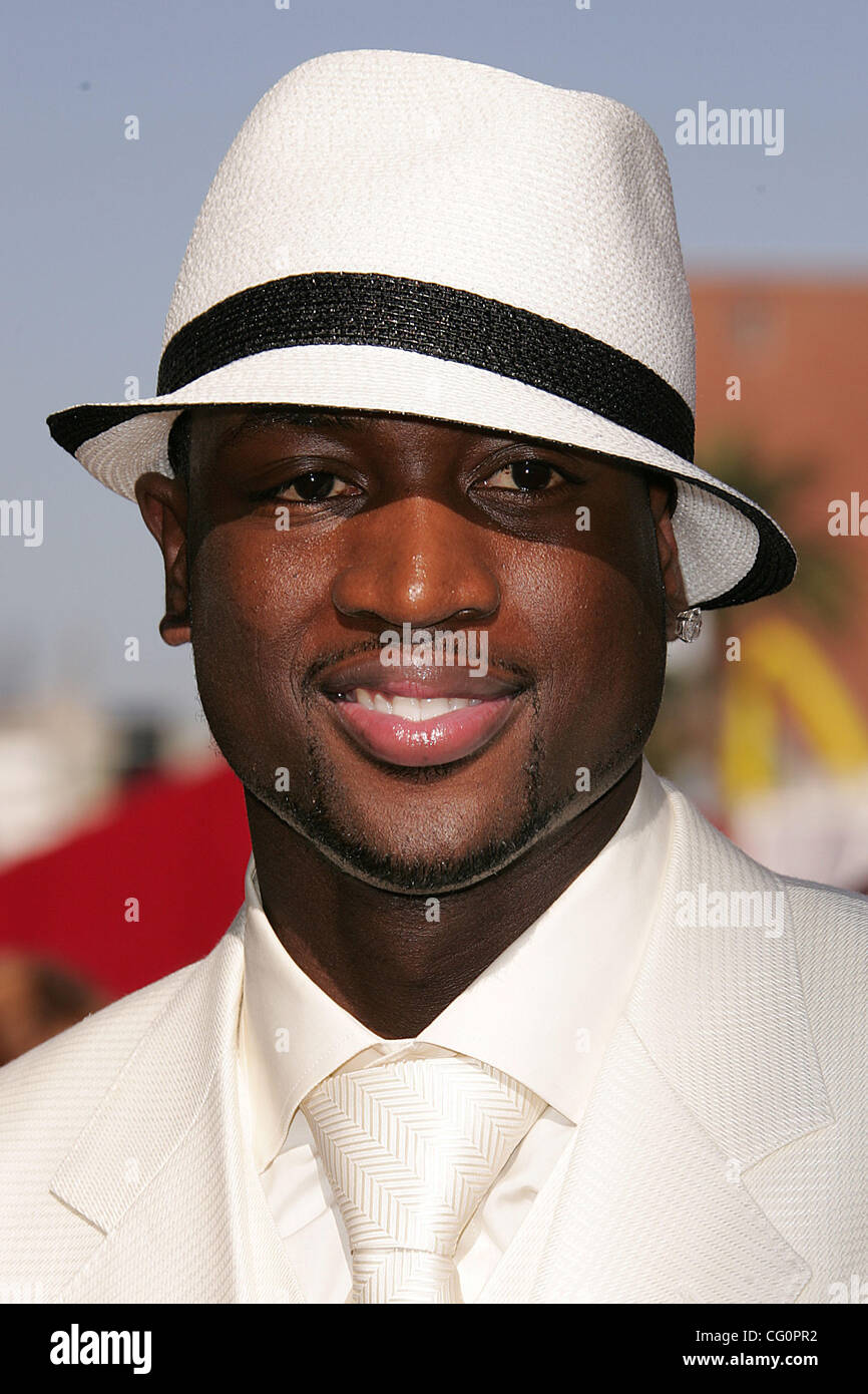 Dwayne wade hi-res stock photography and images - Alamy