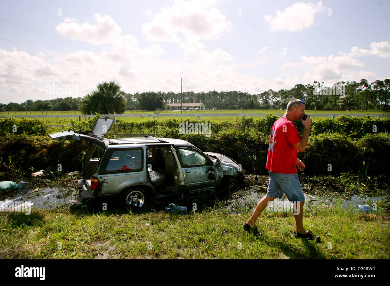 071307 tc met rollover (1of7)-- 0040475A-Photo by Amanda Voisard/The ...