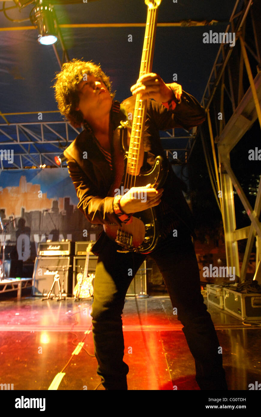 Jul. 14, 2007; Raleigh, NC USA; Bass Guitarist MIKE SKILL of the band ...