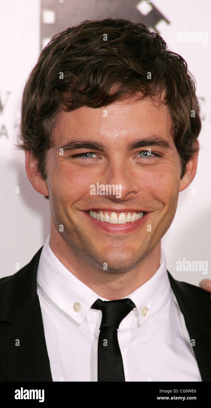 Jul 16, 2007 - New York, NY, USA - Actor JAMES MARSDEN at the arrivals ...