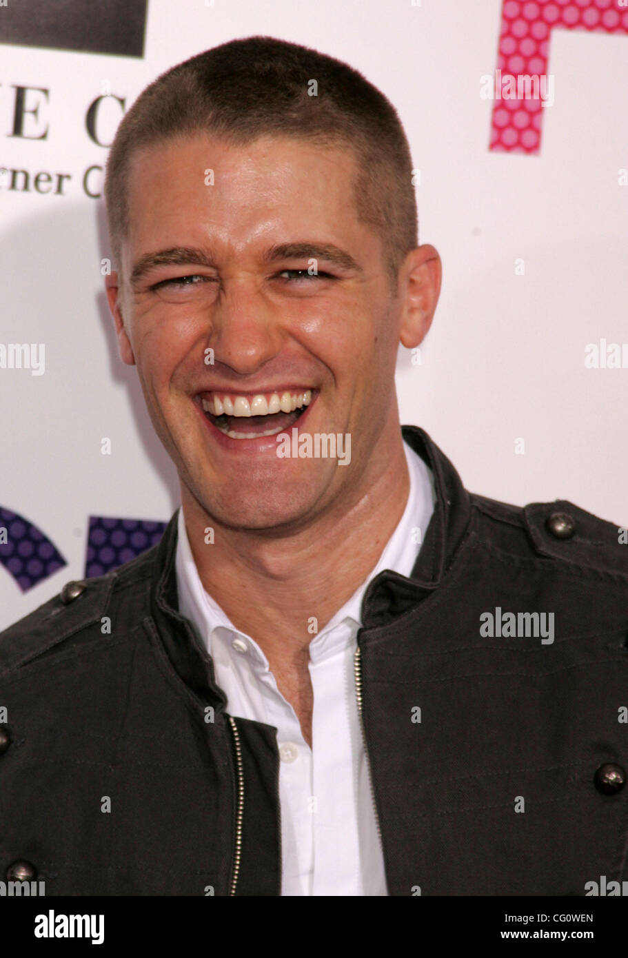 Matthew morrison hairspray hi-res stock photography and images - Alamy