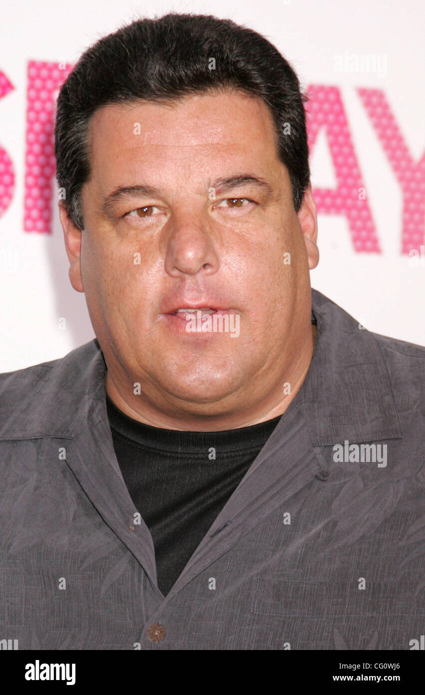 Jul 16, 2007 - New York, NY, USA - Actor STEVE SCHIRRIPA at the ...