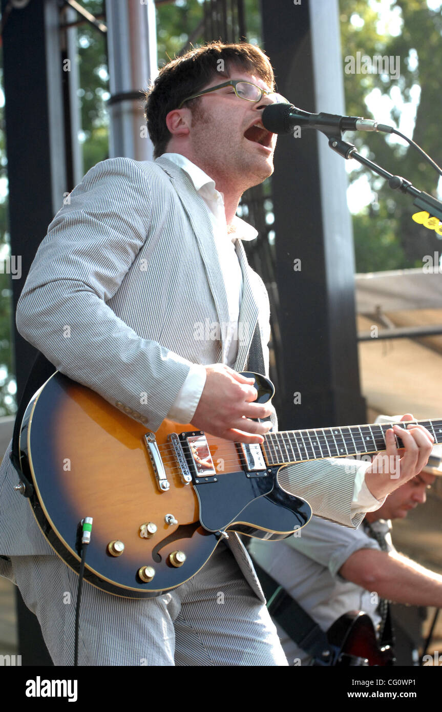 Jun 16, 2007 Manchester, TN; USA, Singer / Guitarist COLIN MELOY of the ...