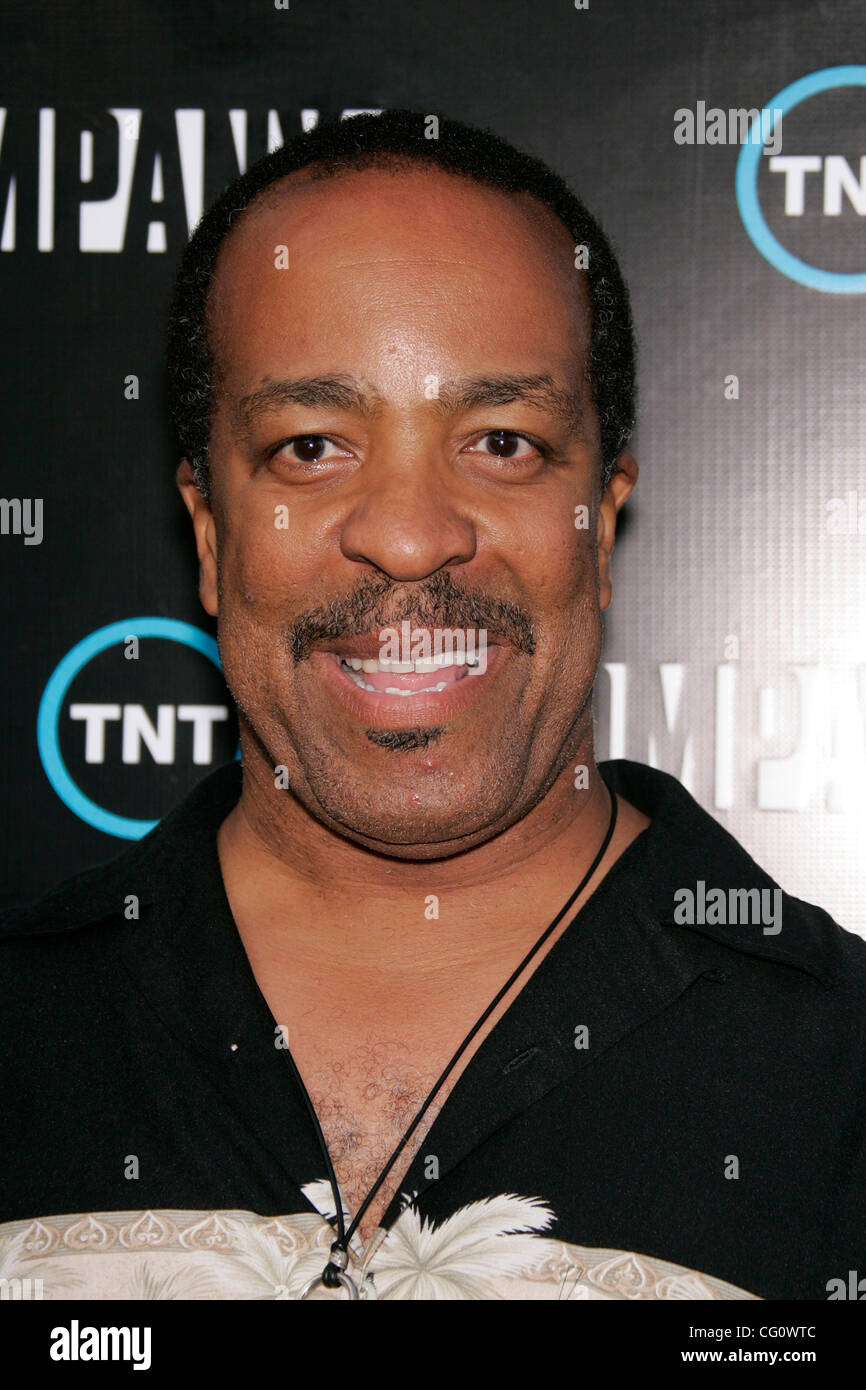 Robert gossett hi-res stock photography and images - Alamy