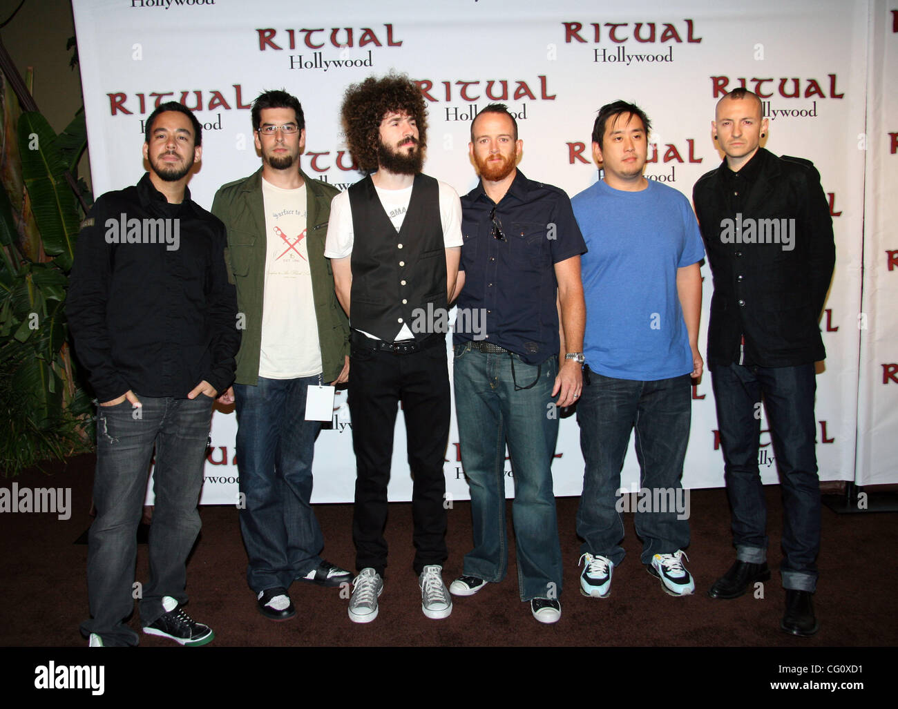 Jul 17, 2007 - Hollywood, CA, USA - Rock band LINKIN PARK arriving at ...