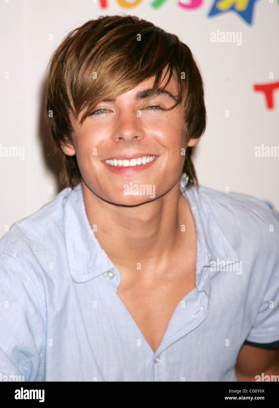 Us actor zac efron hi-res stock photography and images - Alamy