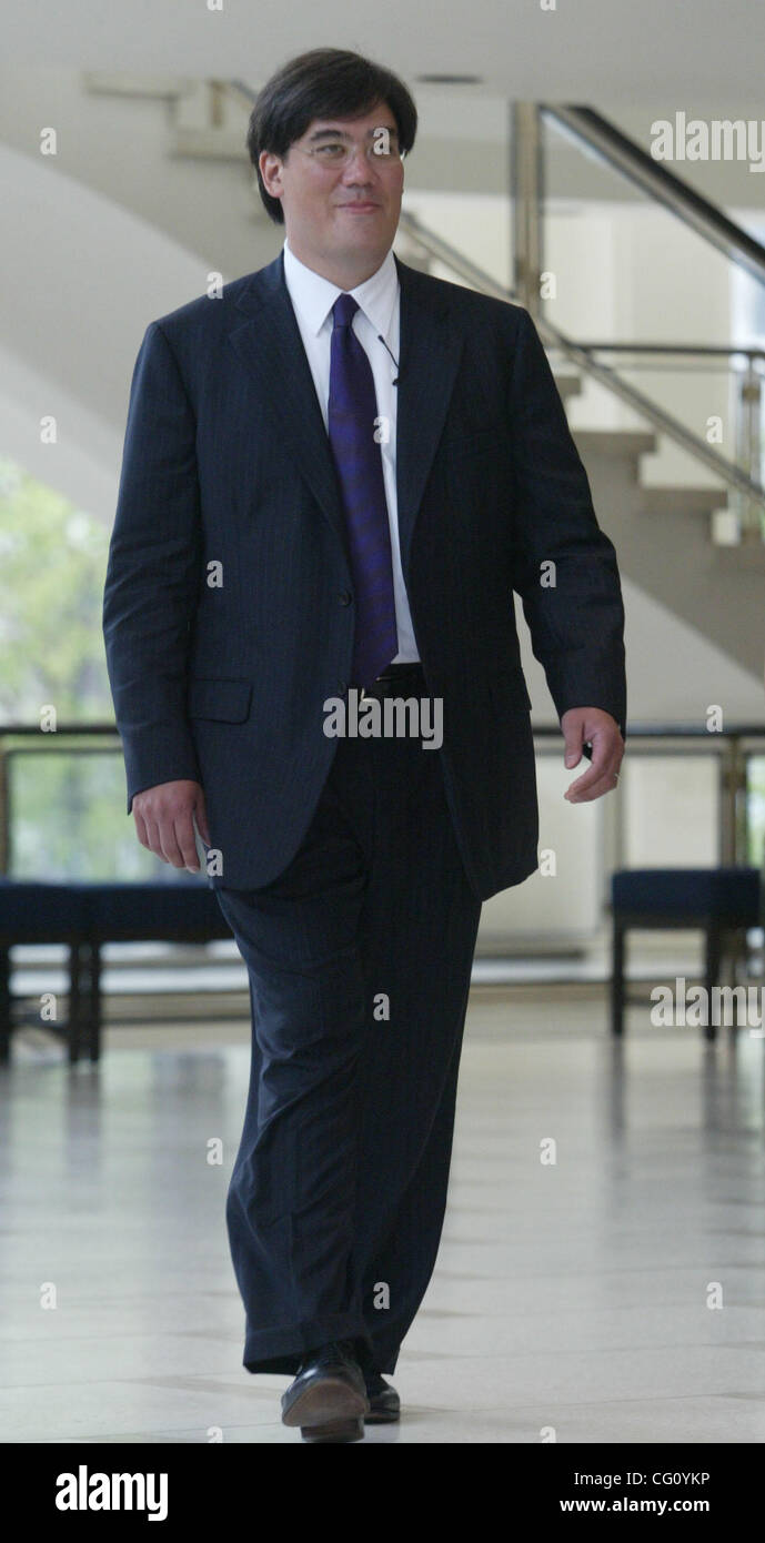 Alan Gilbert named music director of the New York Philharmonic. New ...