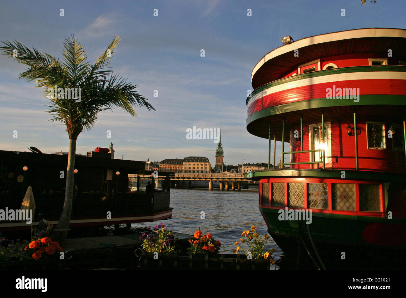 Jul 18, 2007 - Stockholm, SWEDEN - A boat turned into a floating ...