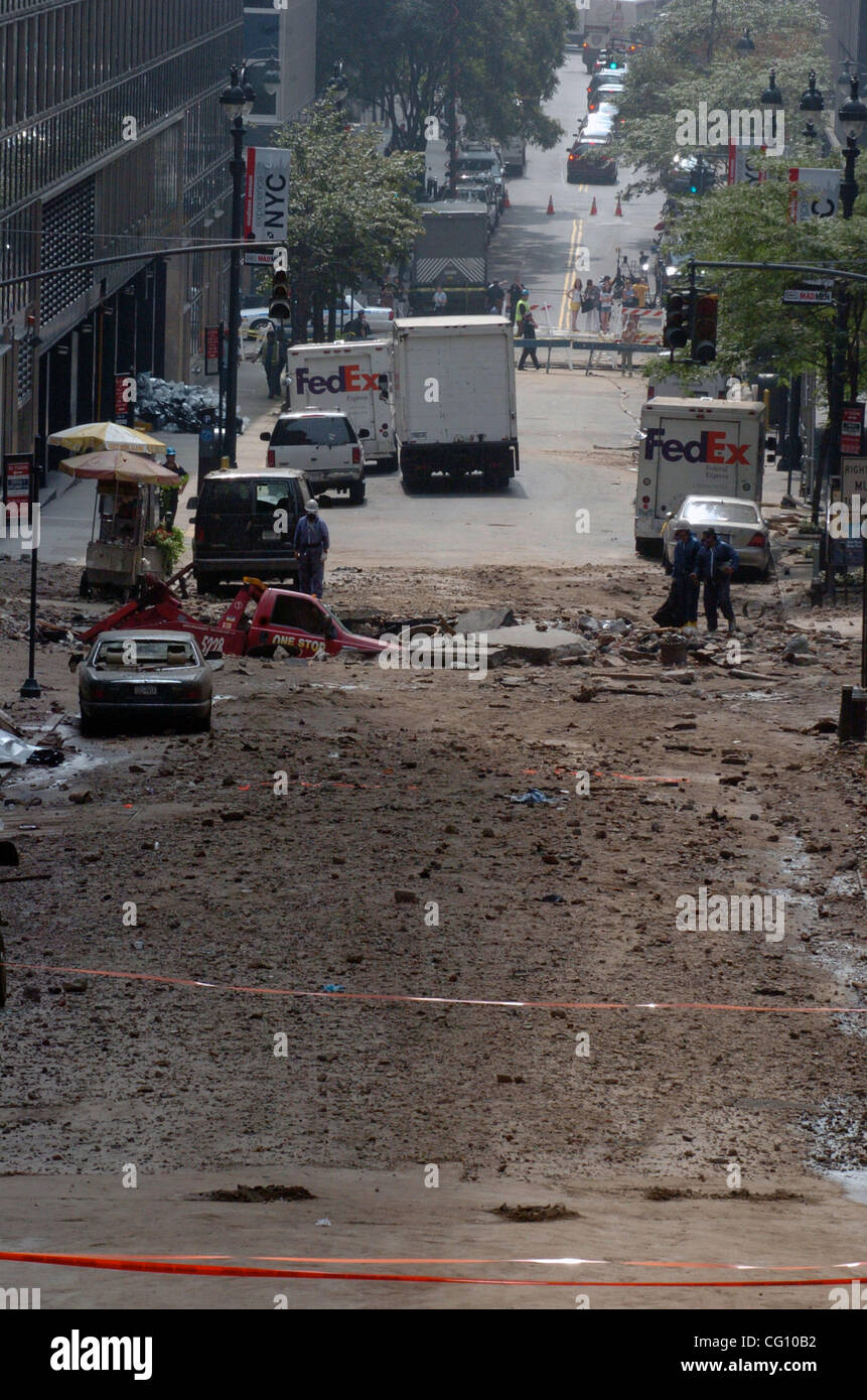 A view along E. 41st following yesterday's steam pipe explosion that ...
