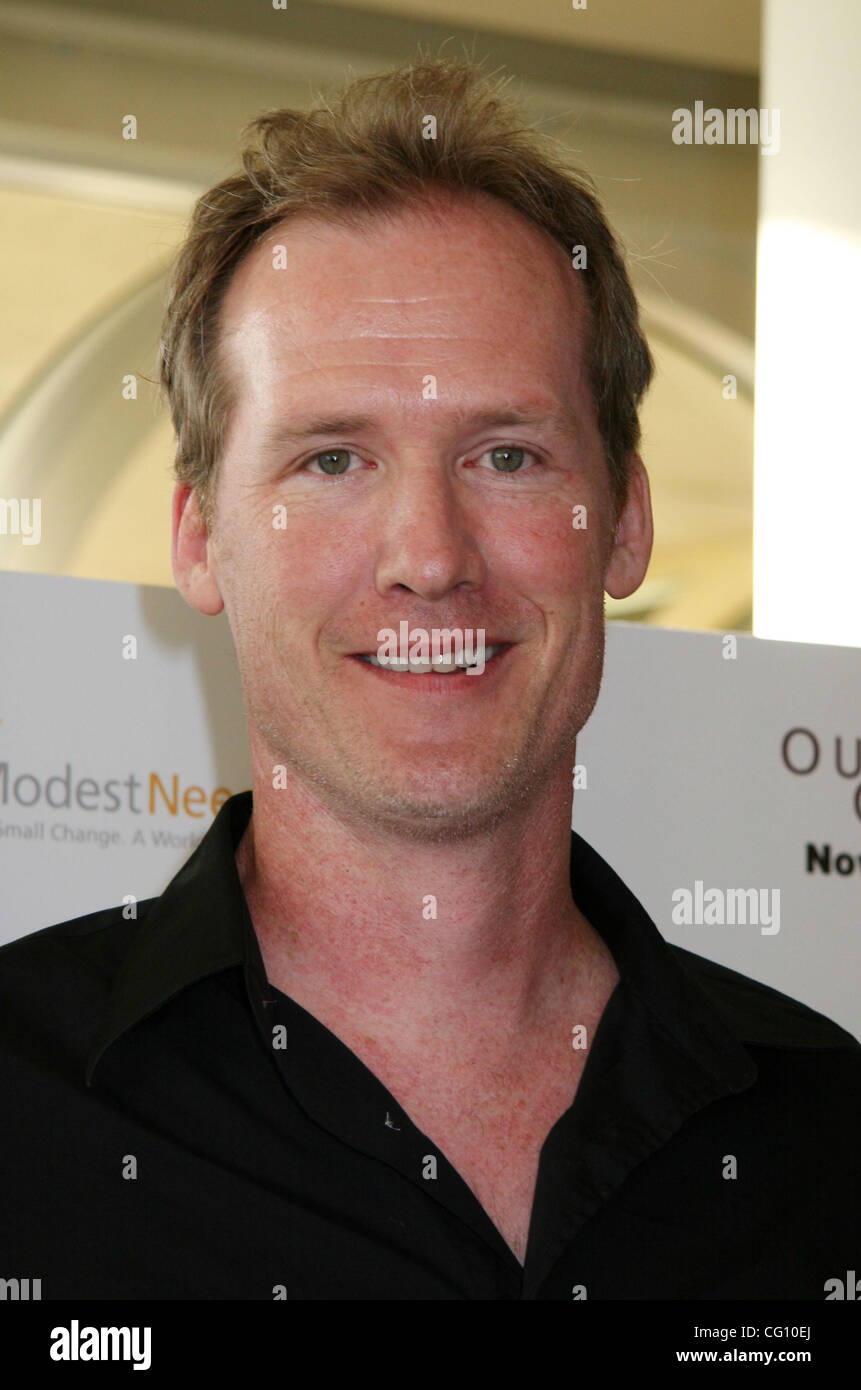 Jul 19, 2007 - Santa Monica, CA, USA - STEVEN GRIFFITH arriving at ...