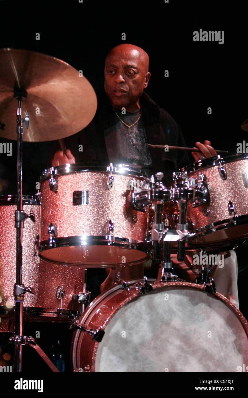 Martin shaw 2007 hi-res stock photography and images - Alamy