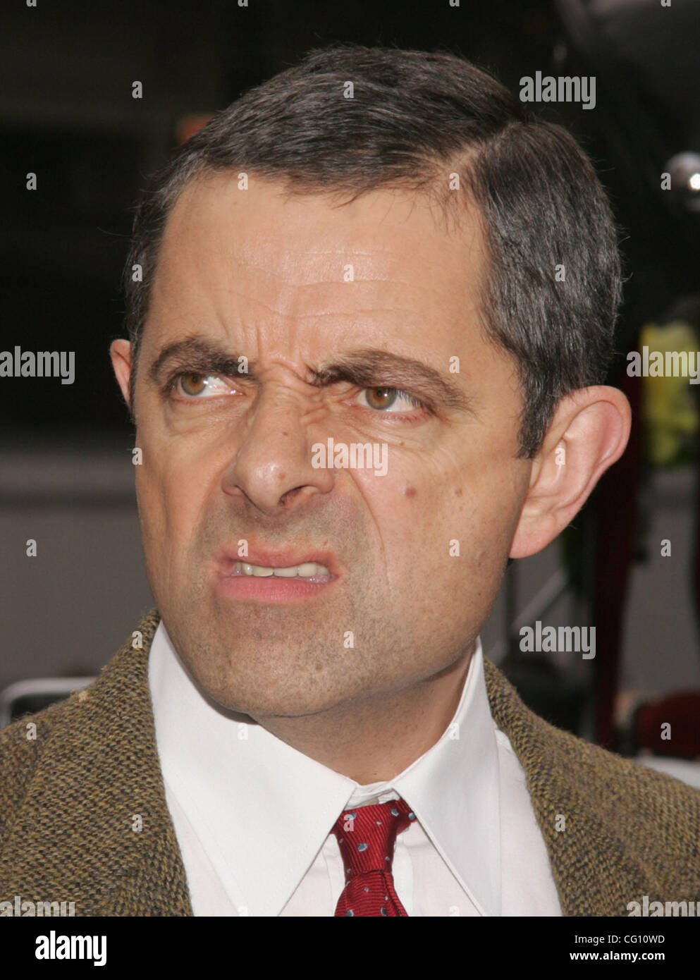 Jul 19, 2007 - New York, NY, USA - Actor ROWAN ATKINSON poses for ...