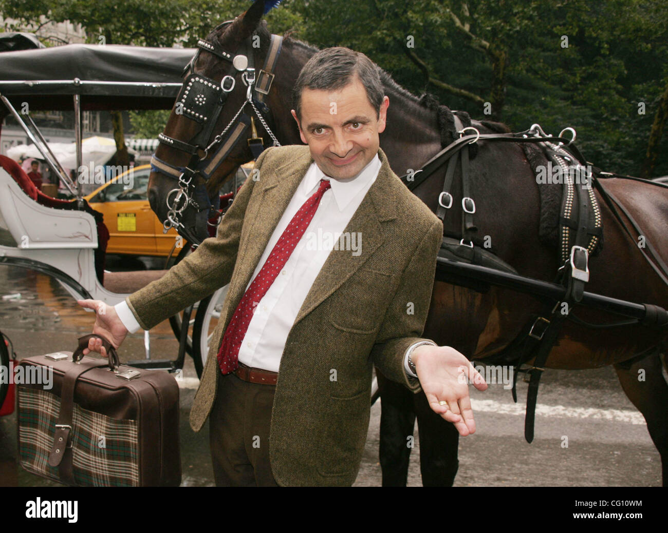 Jul 19, 2007 - New York, NY, USA - Actor ROWAN ATKINSON poses for ...
