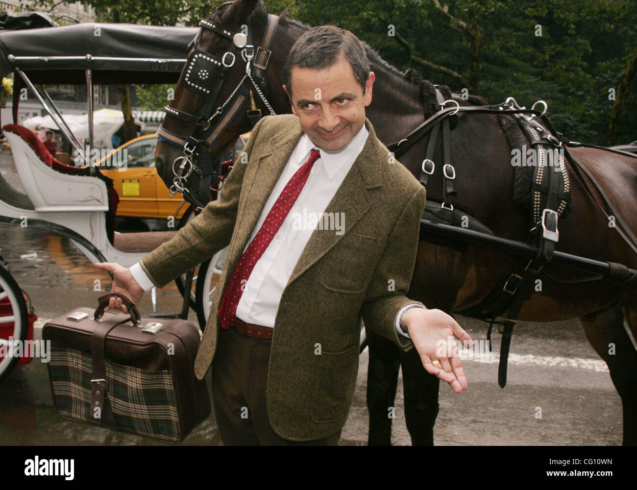Jul 19, 2007 - New York, NY, USA - Actor ROWAN ATKINSON poses for ...