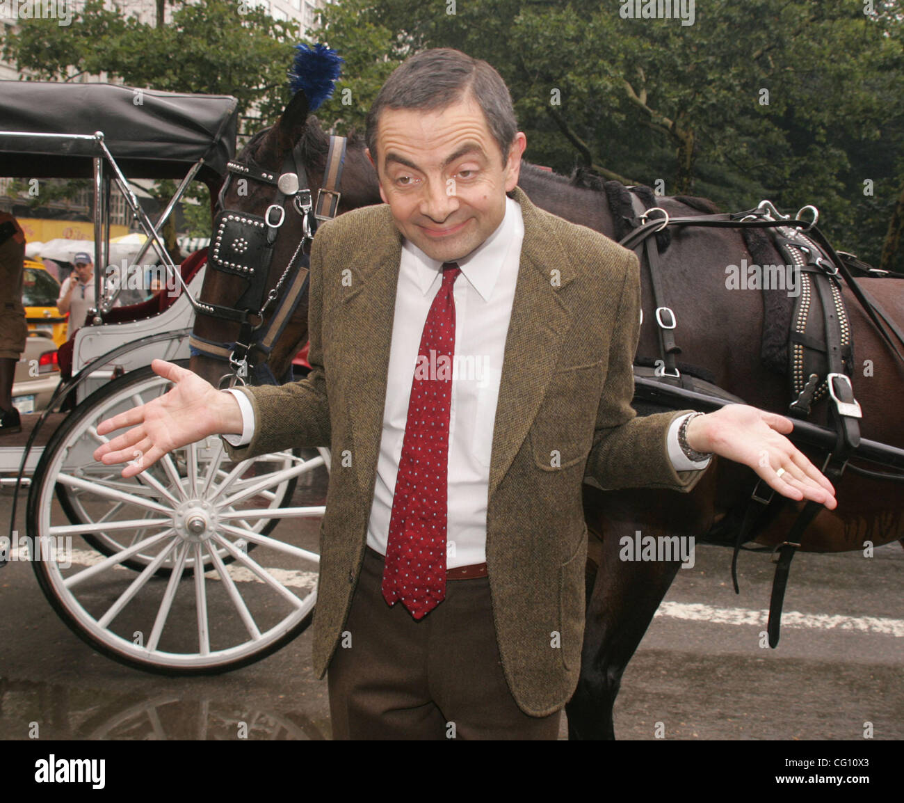Jul 19, 2007 - New York, NY, USA - Actor ROWAN ATKINSON poses for ...