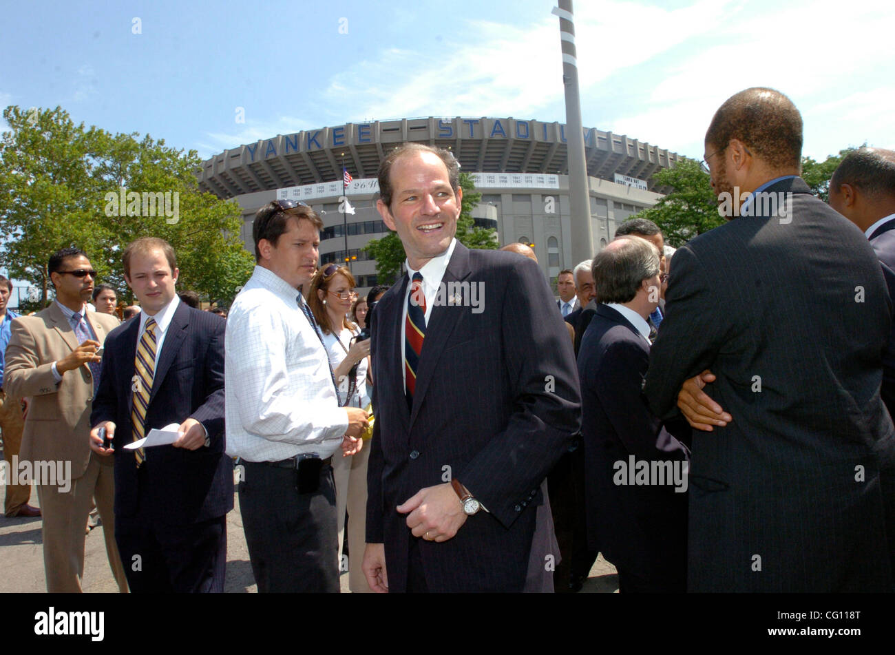 Governor Eliot Spitzer looks on as State, City and MTA break ground on ...