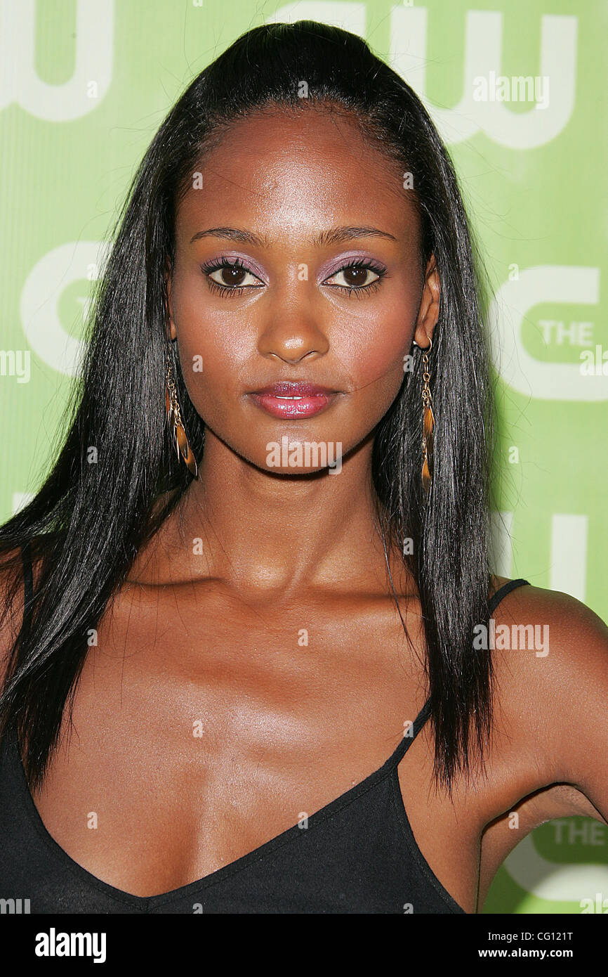 © 2007 Jerome Ware/Zuma Press Actress NICOLE FISCELLA durring arrivals ...