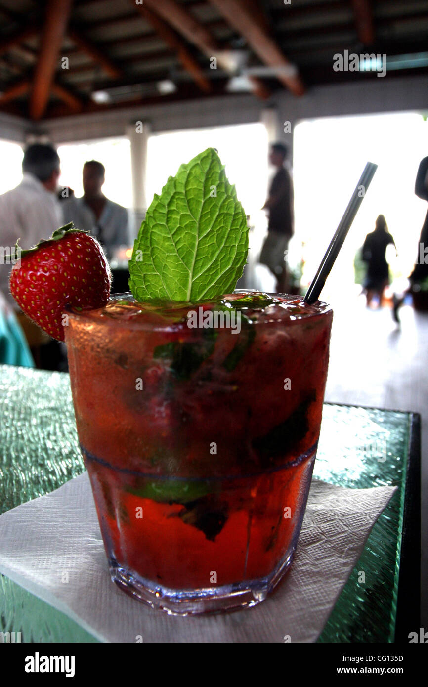 Mondrian hotel drink hi-res stock photography and images - Alamy
