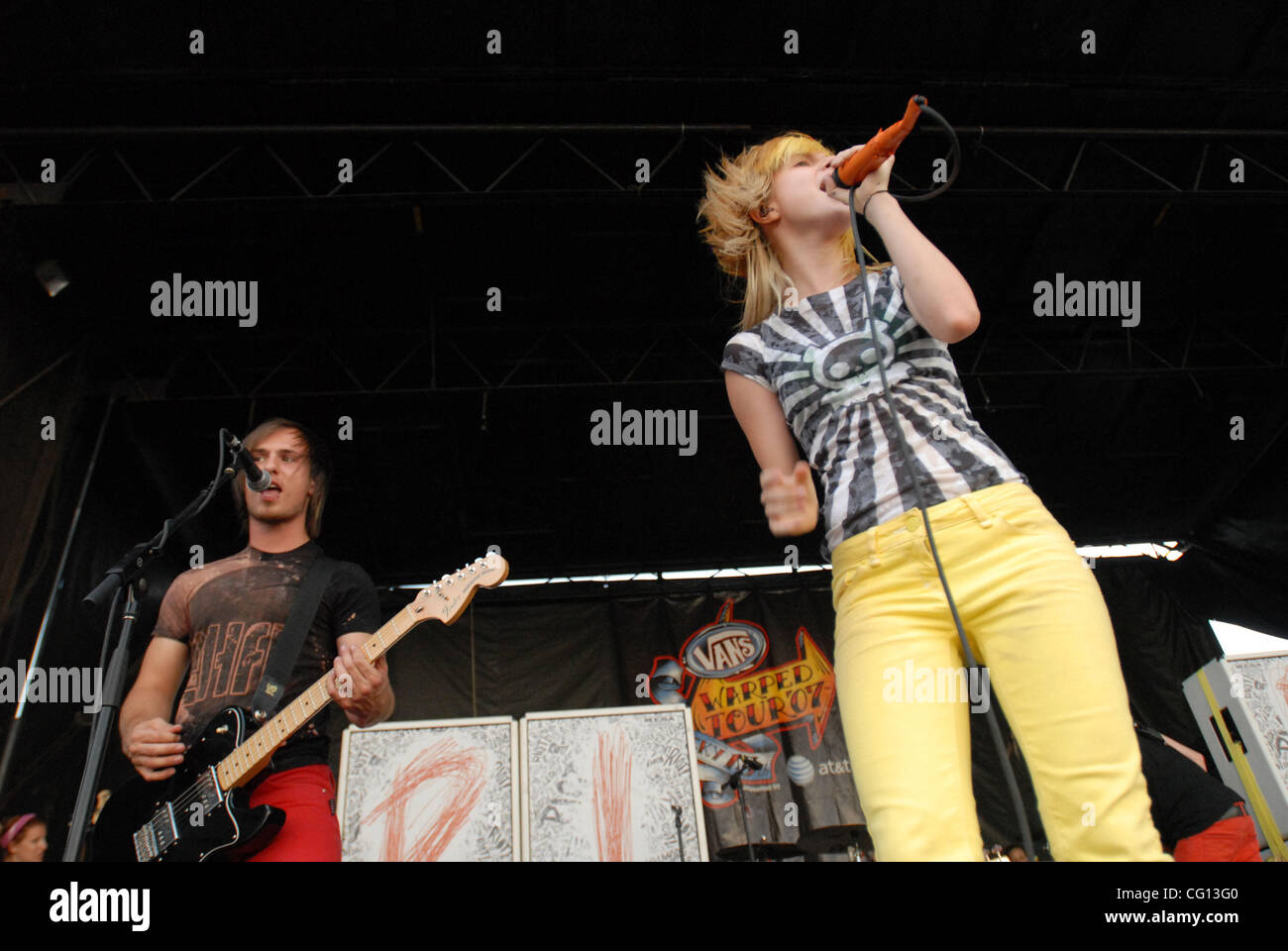 Jul. 23, 2007; Charlotte, NC USA; Singer HAYLEY WILLIAMS and Guitarist ...