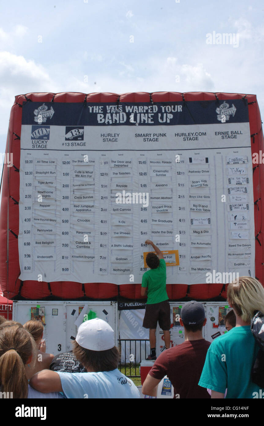 Virginia beach amphitheatre High Resolution Stock Photography and ...