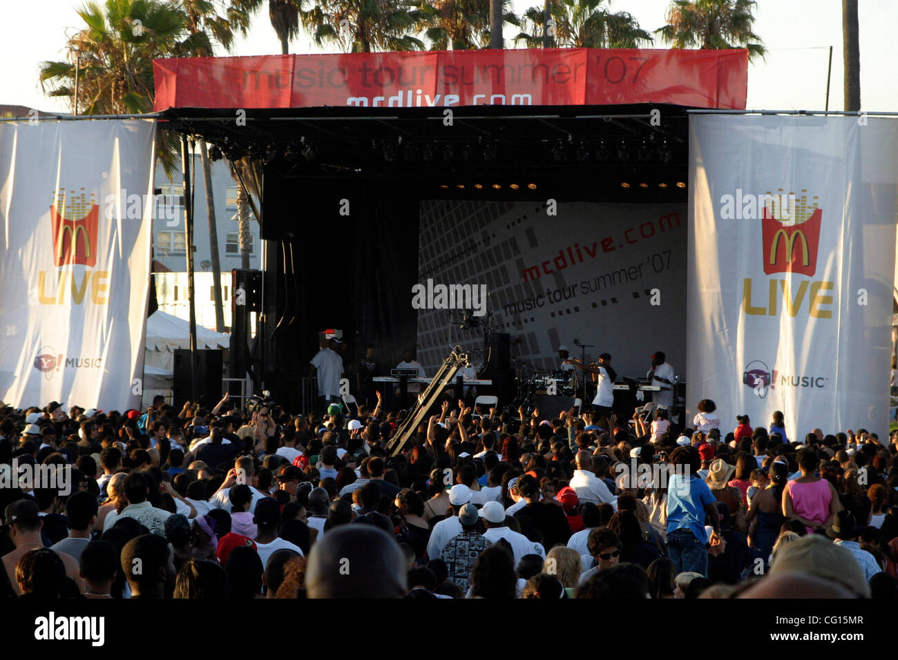 Jul 26, 2007 - Santa Monica, CA, USA - McDonald's Live ,a free ten-city ...