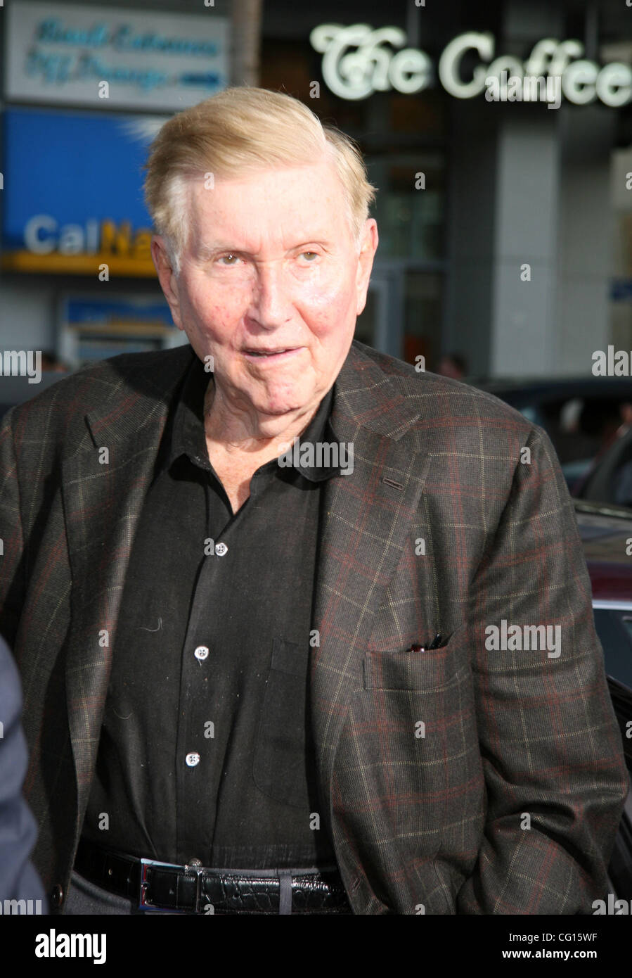 Image of sumner redstone hi-res stock photography and images - Alamy