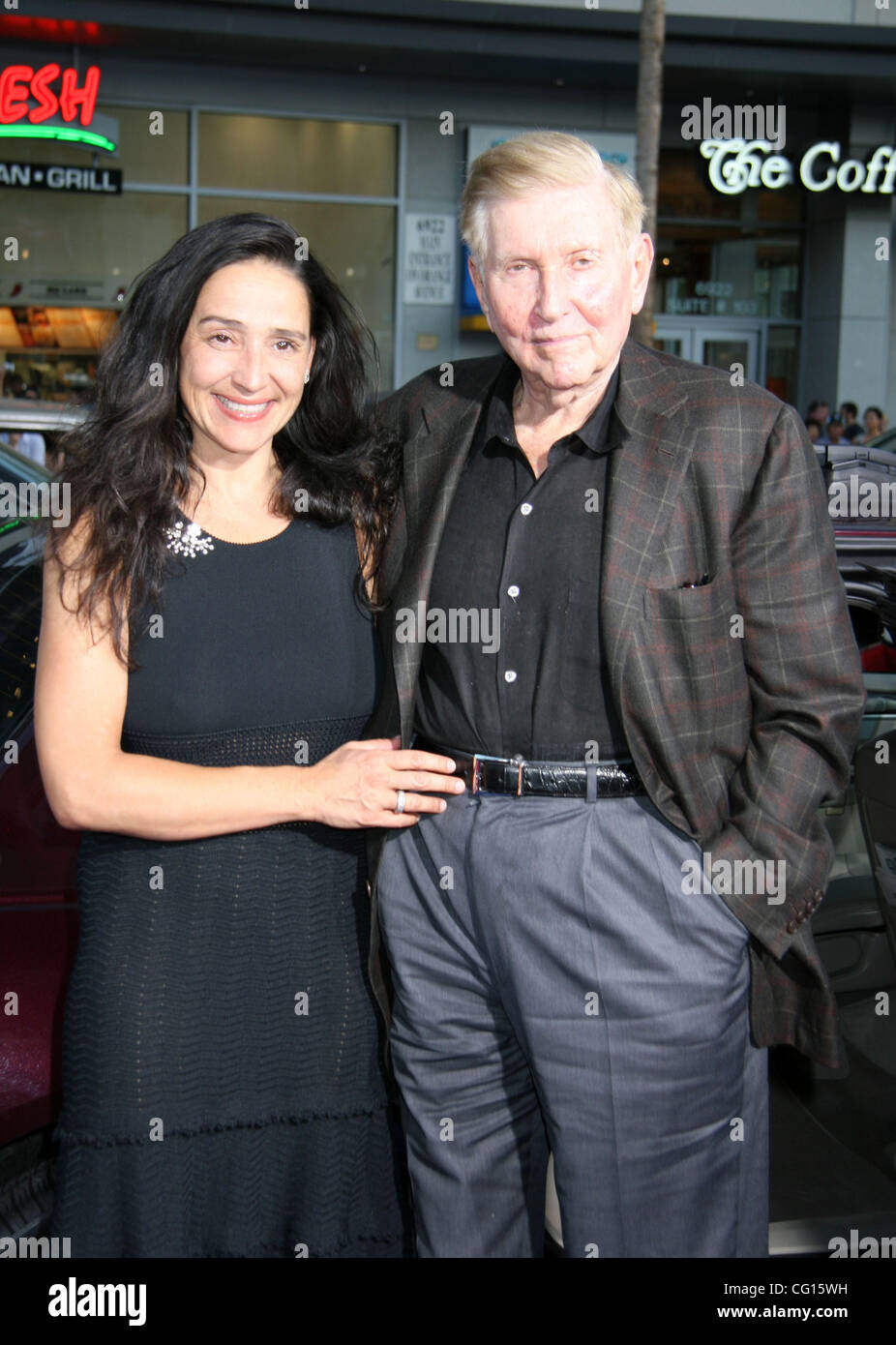 Image of sumner redstone hi-res stock photography and images - Alamy