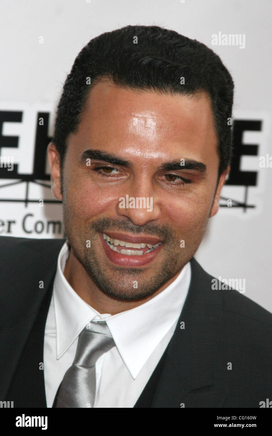 Jul 26, 2007 - New York, NY, USA - Actor MANNY PEREZ at the arrivals of ...